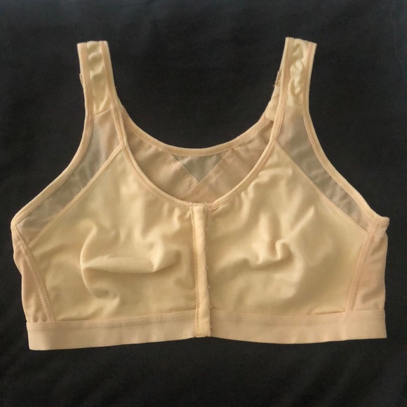 LEONISA | Intimates & Sleepwear | Back Support Posture Bra | Poshmark